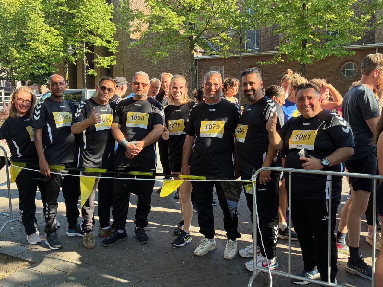 Deelnemers liepen mee aan Rundje um 't Hundje 2025 - Vitaal Meedoen